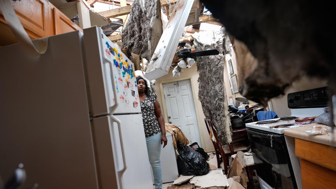 Milton survivors recover as 2,5 million remain with no power | fox43.com