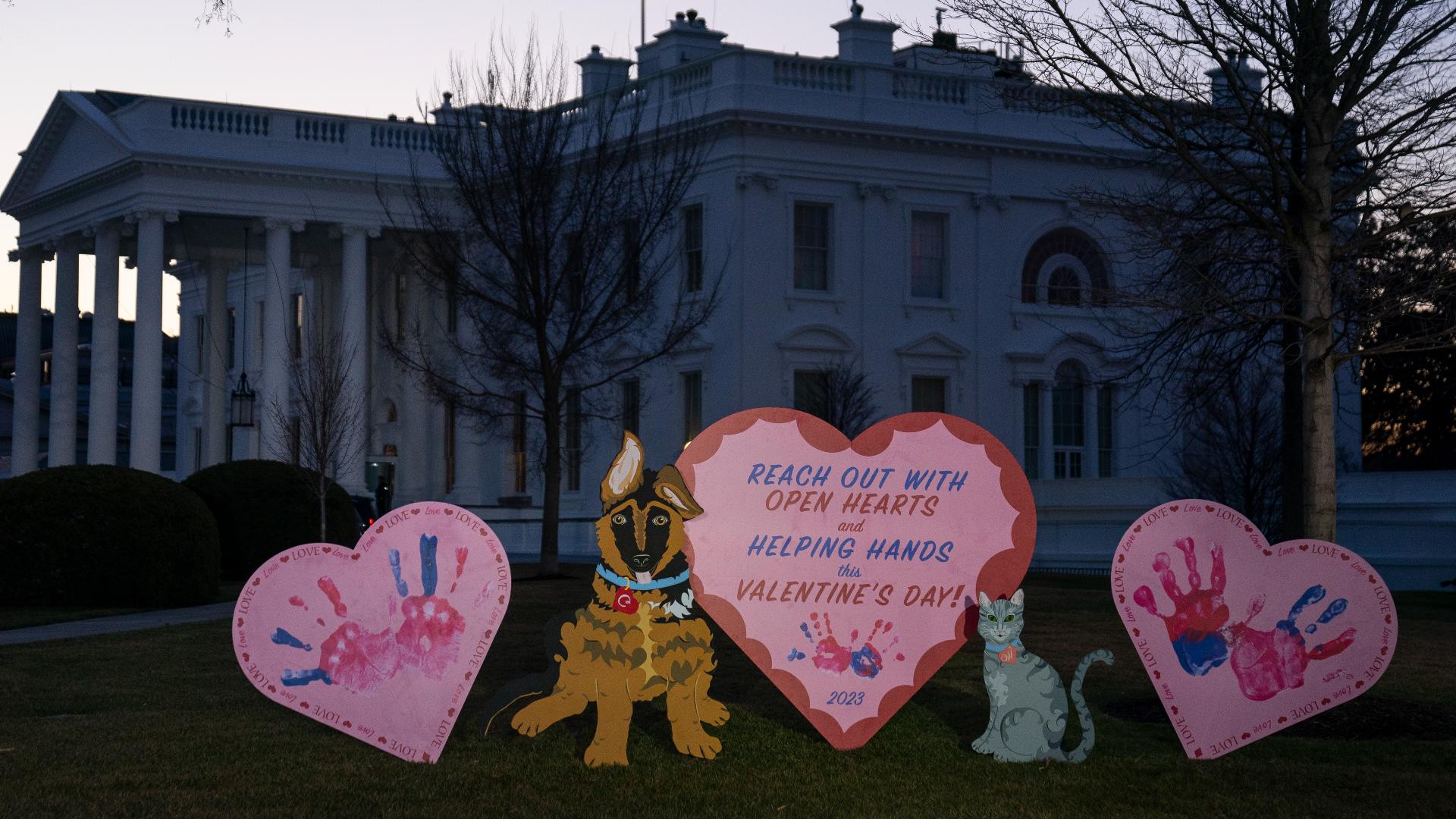 Trump White House Valentine's Day card focuses on deportations ...