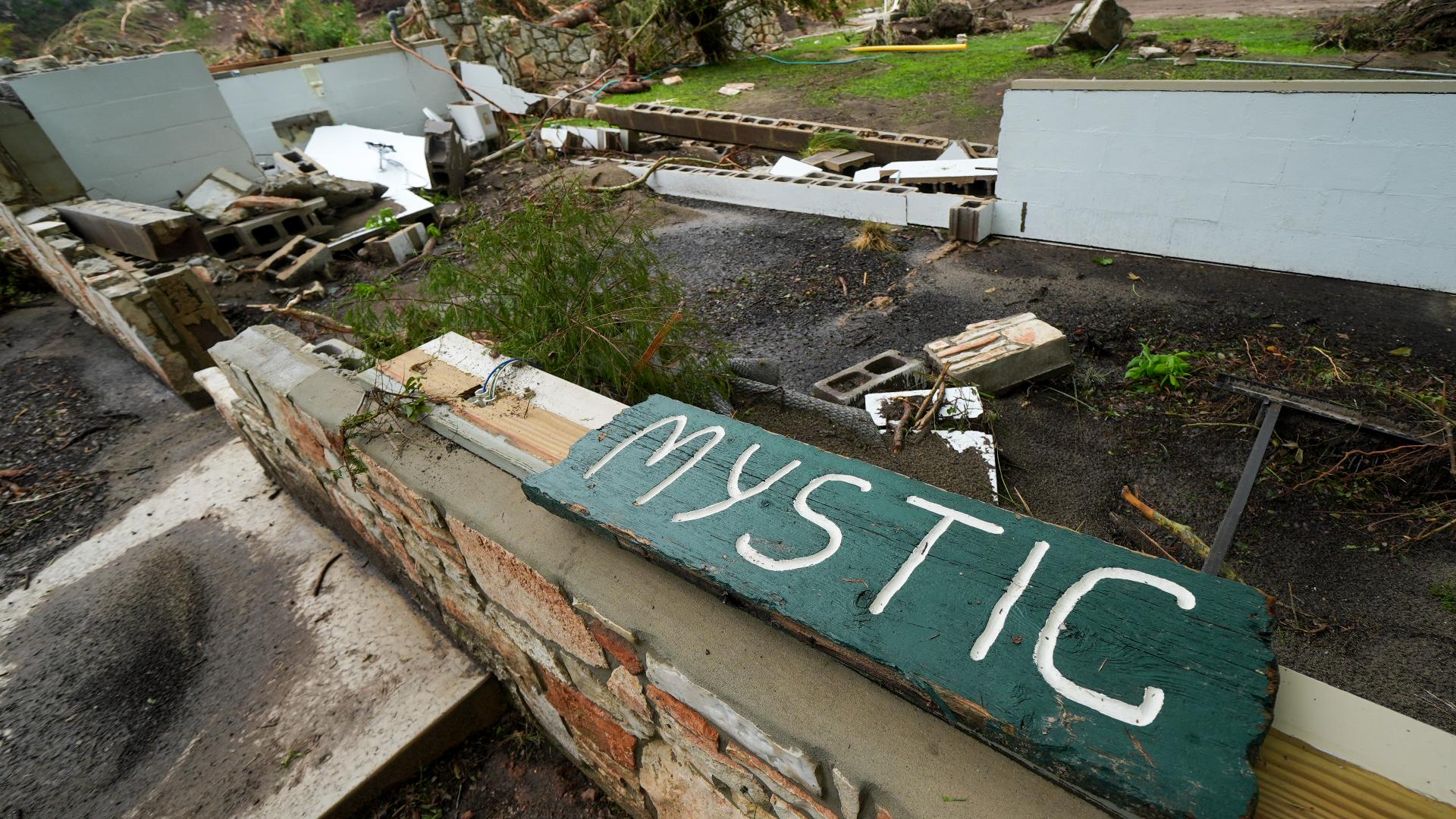 At least 27 girls remain missing from Camp Mystic after Texas floods ...