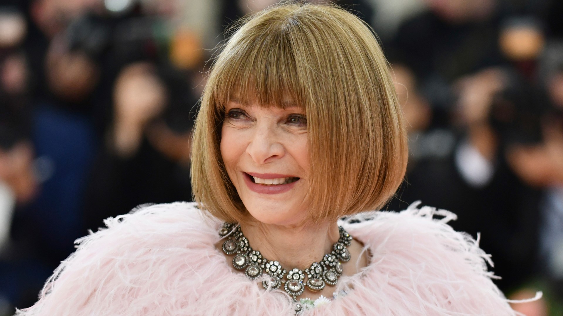 Anna Wintour to step down from Vogue leadership role | wqad.com