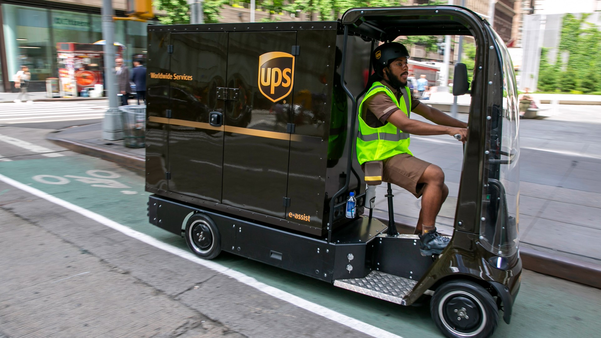 UPS tests battery-powered cycle carts in NYC | 10tv.com