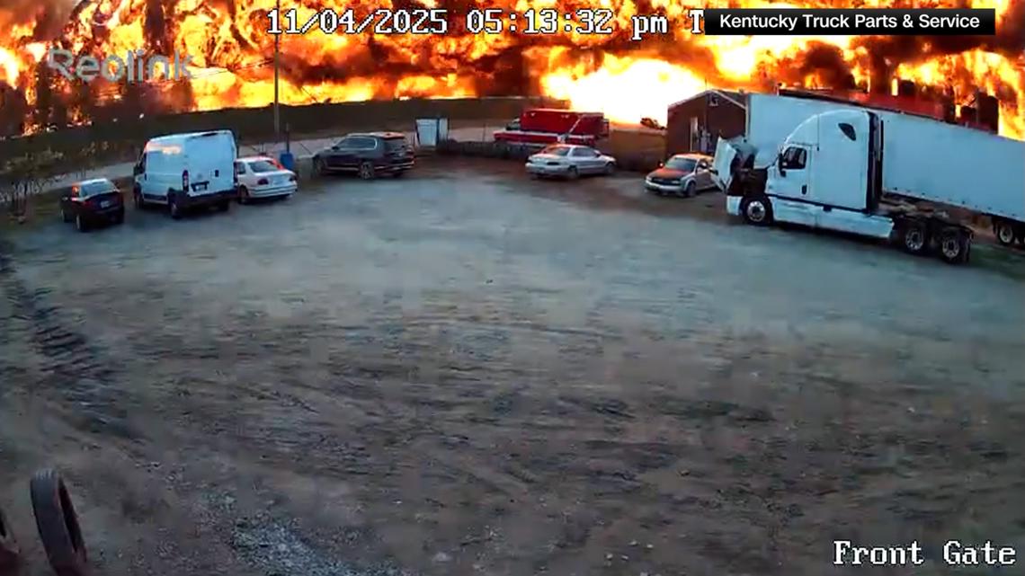 Eyewitnesses recount escaping area near UPS plane crash in Kentucky ...