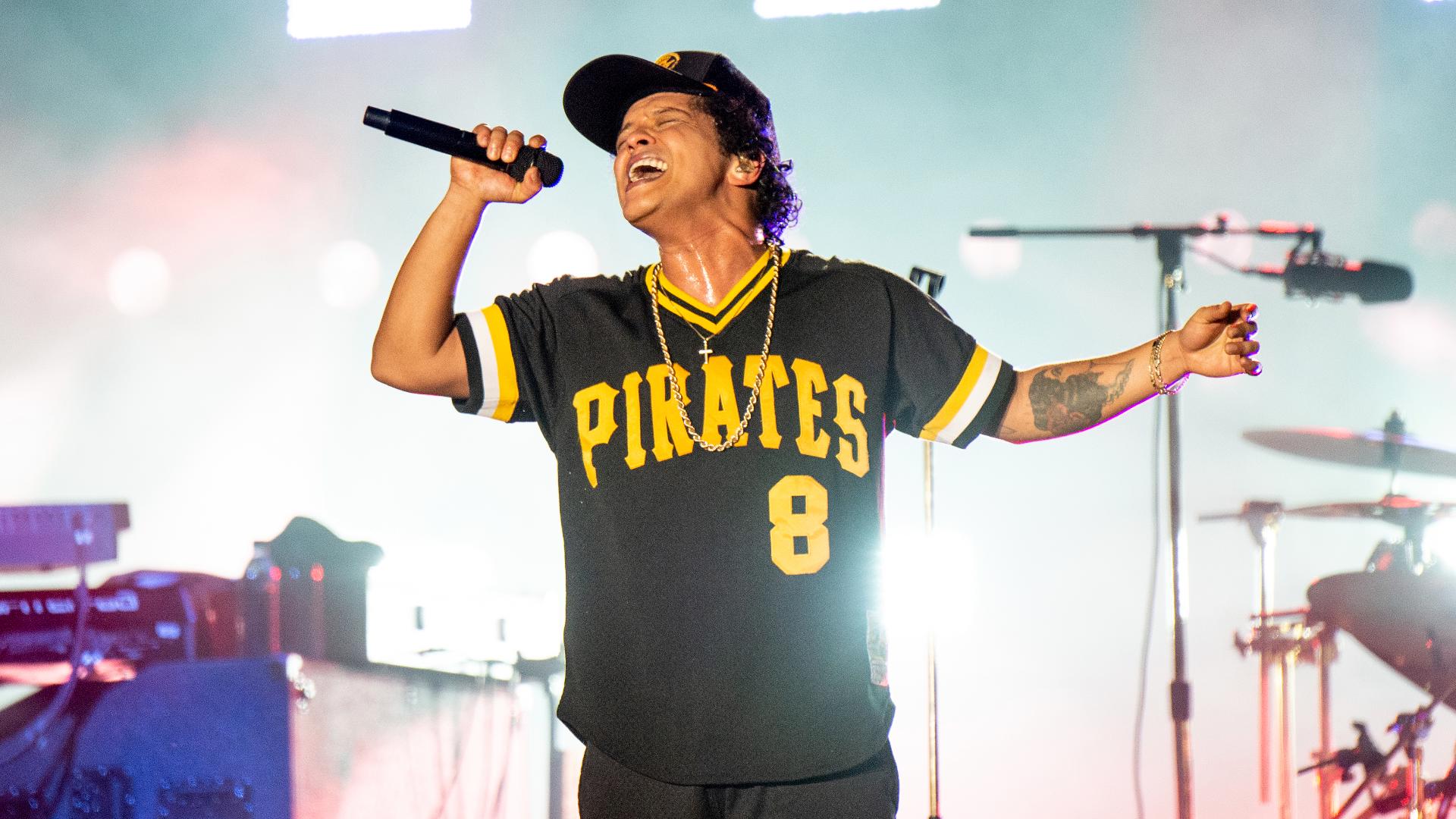 Bruno Mars announces massive 2026 stadium tour | wthr.com