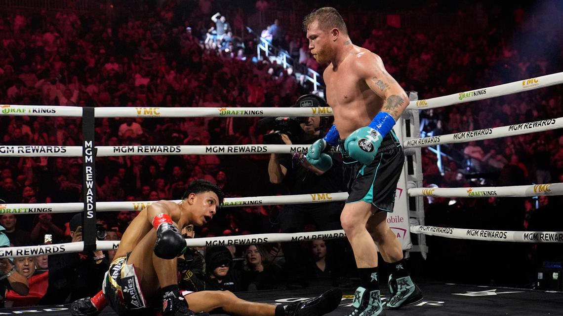 Canelo Alvarez remains champion after win over Canelo Alvarez | fox43.com