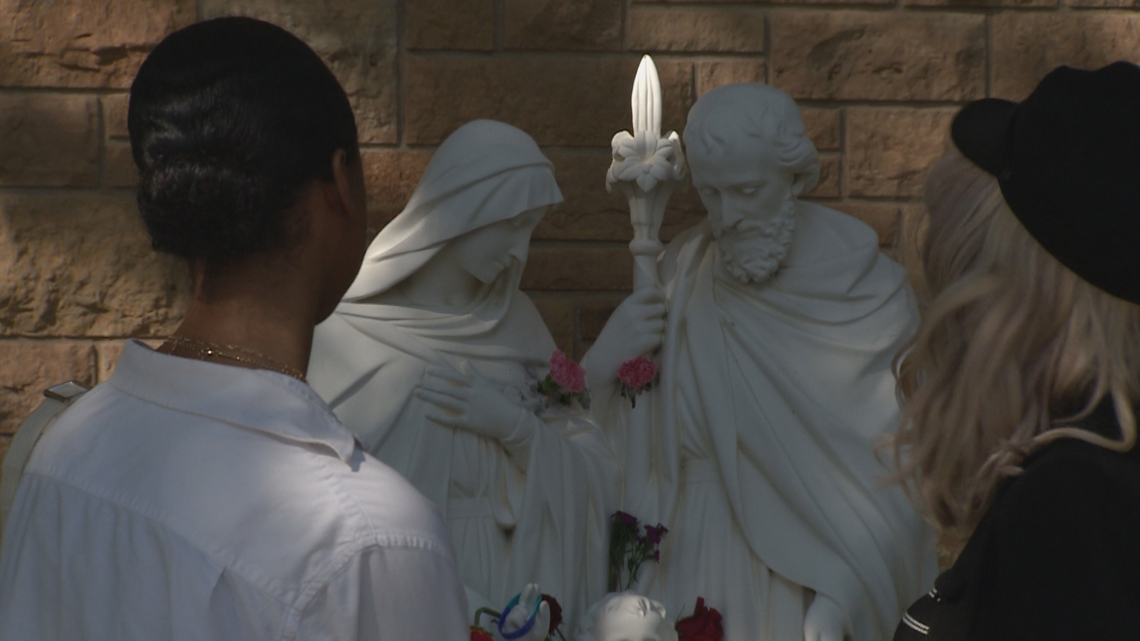Heartbreak and hope unite community at Minneapolis church after ...