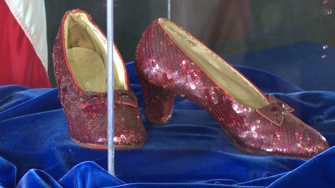 Man pleads guilty to stealing 'Wizard of Oz' ruby slippers | wqad.com