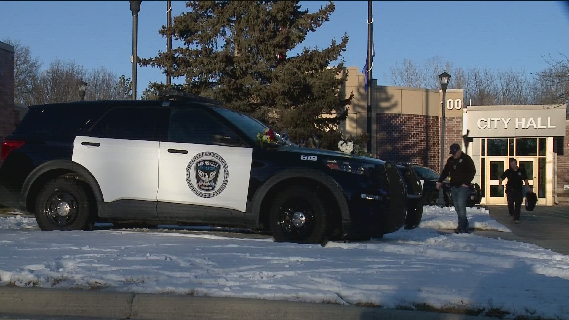 Remembering the lives of Burnsville Officers Elmstrand, Ruge | wqad.com