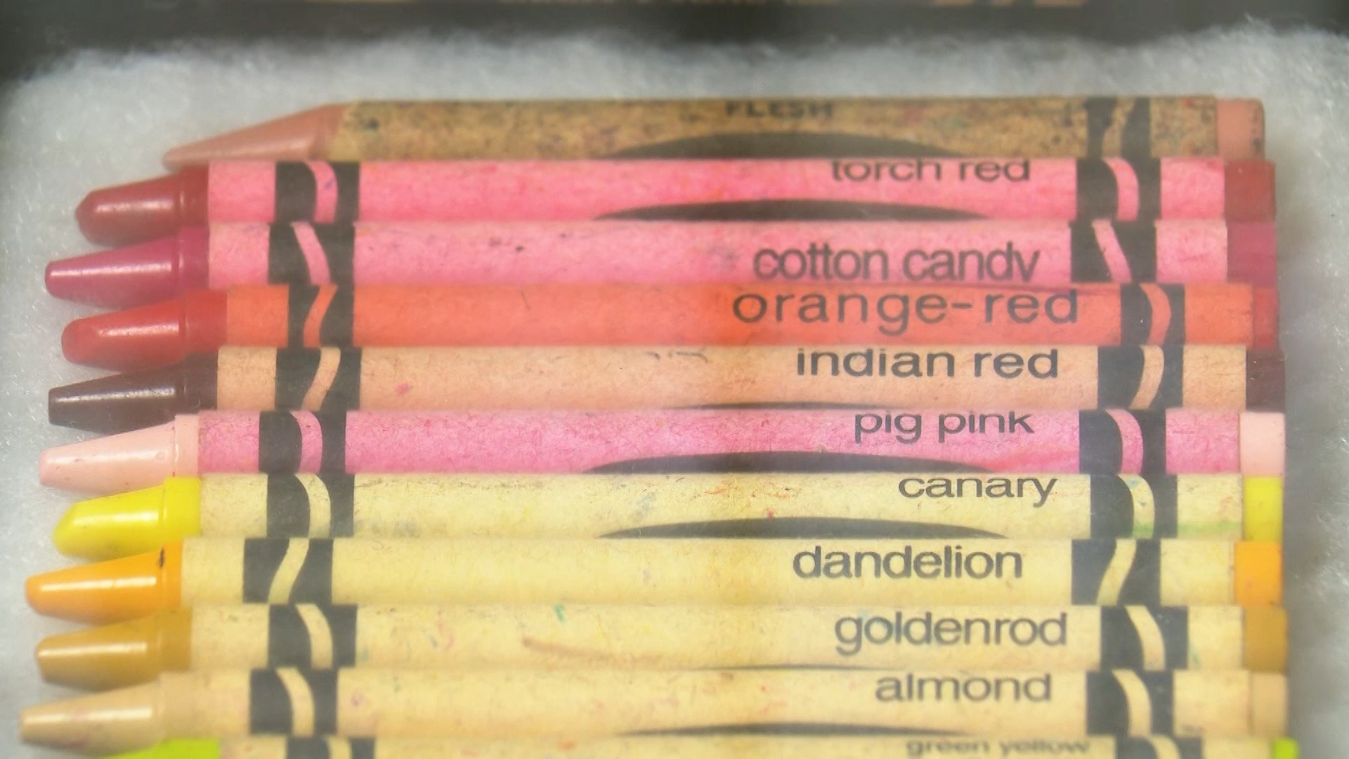 Texas house may hold world's largest Crayola crayon collection | wnep.com