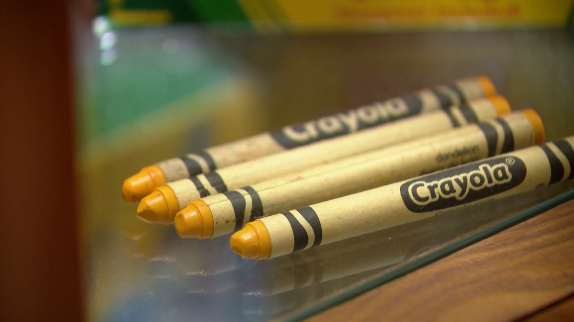 Texas house may hold world's largest Crayola crayon collection | wnep.com