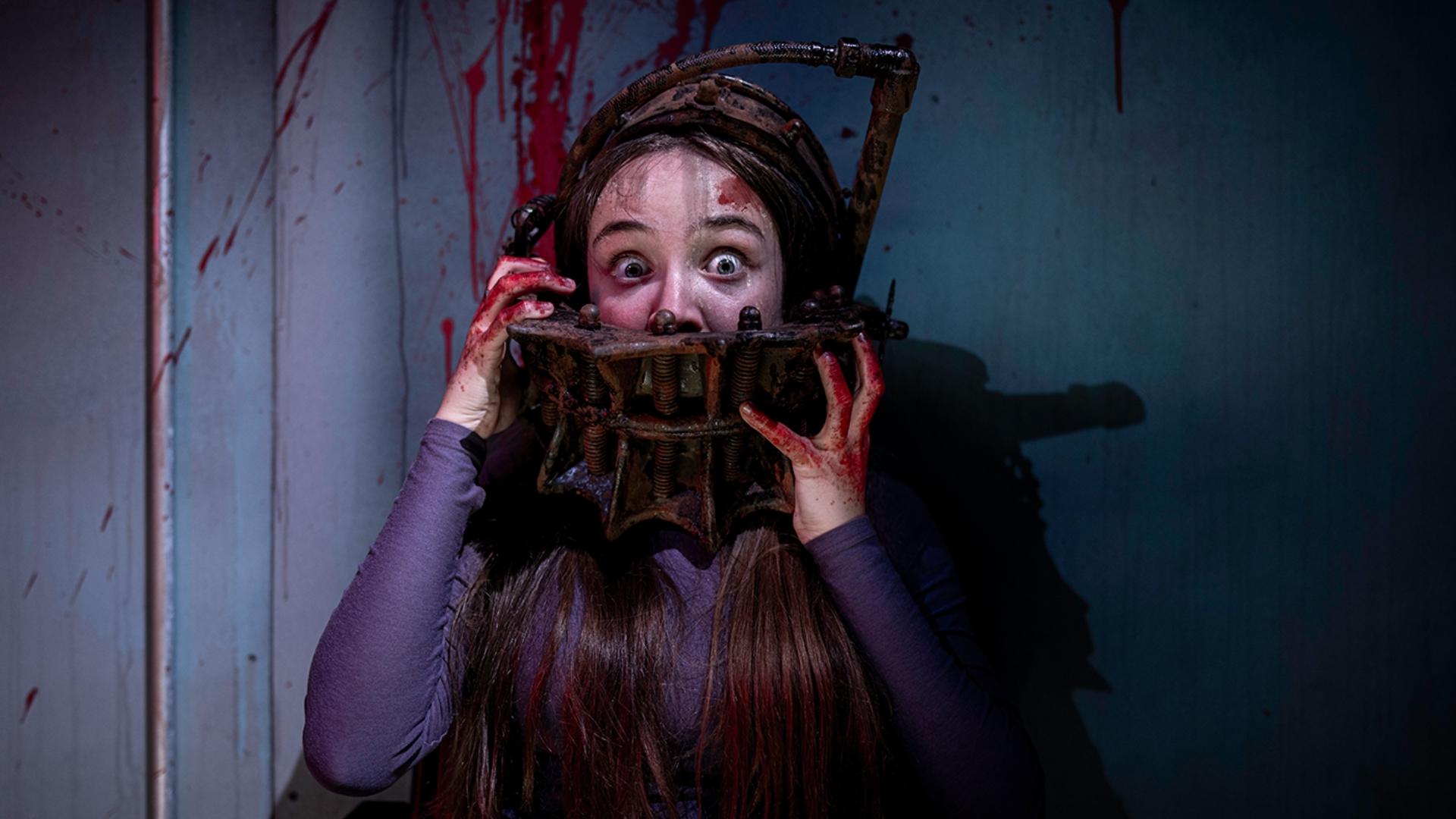 Six Flags starts Fright Fest with 4 new haunted mazes | wthr.com