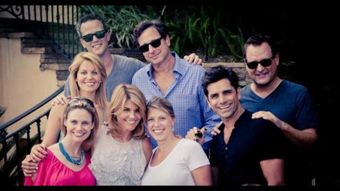 Photos: ‘Full House’ cast reunites after 25 years | 5newsonline.com