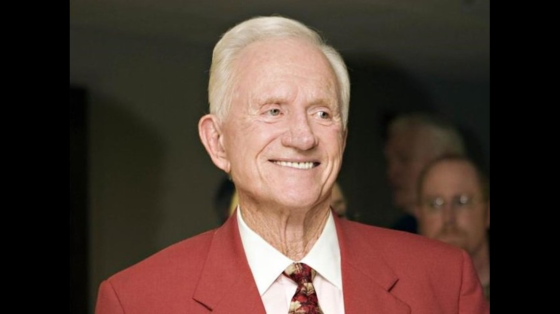 Broyles Inducted Into SWC Hall of Fame | 5newsonline.com