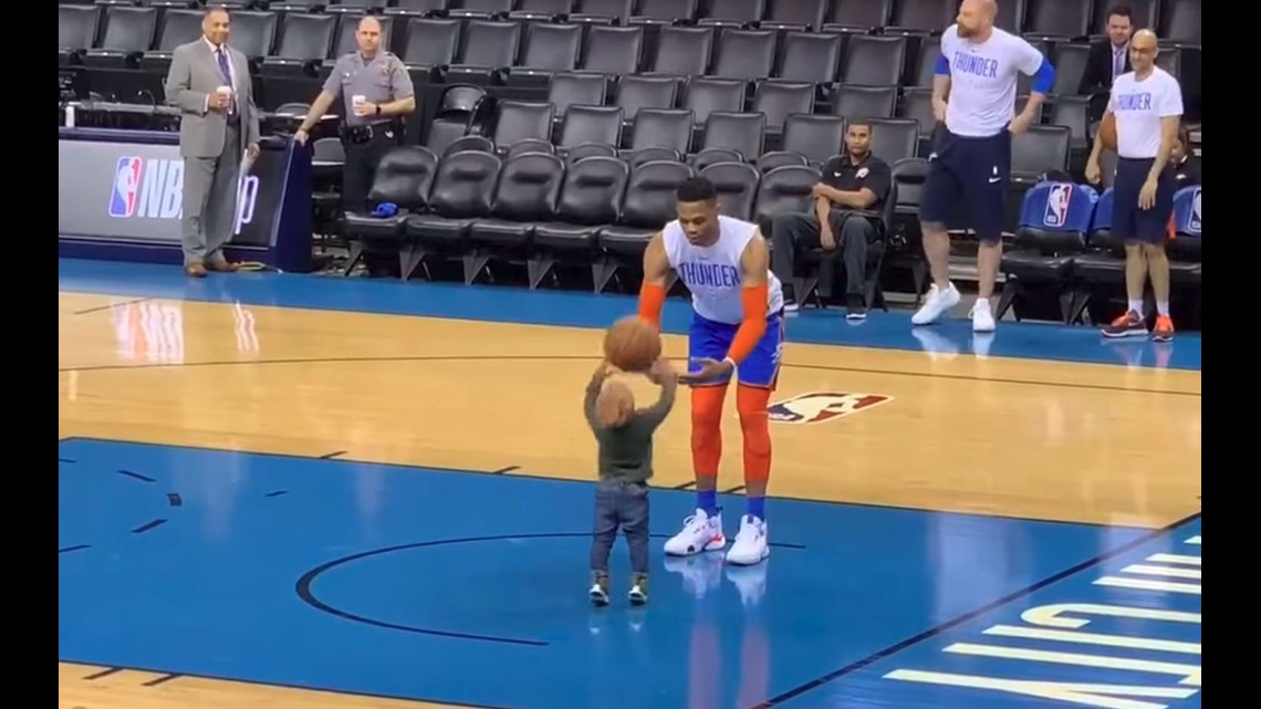 Adorable: Noah Westbrook Steals Spotlight Warming Up With Thunder Star ...