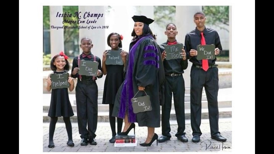 Single Mom Of Five Goes Viral With Inspiring Law School Graduation ...