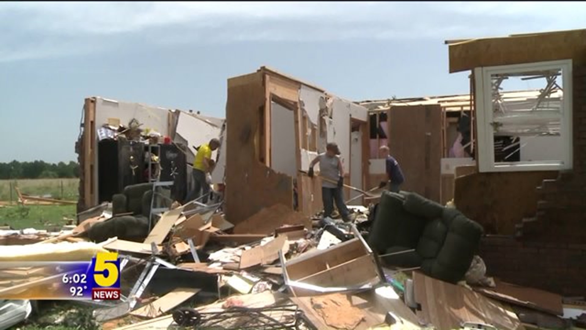 Family Loses Home In Gentry Tornado | 5newsonline.com