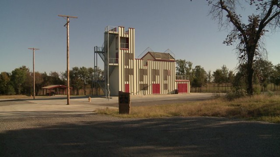 Fort Smith Firefighters Train With UAFS ROTC Cadets | 5newsonline.com