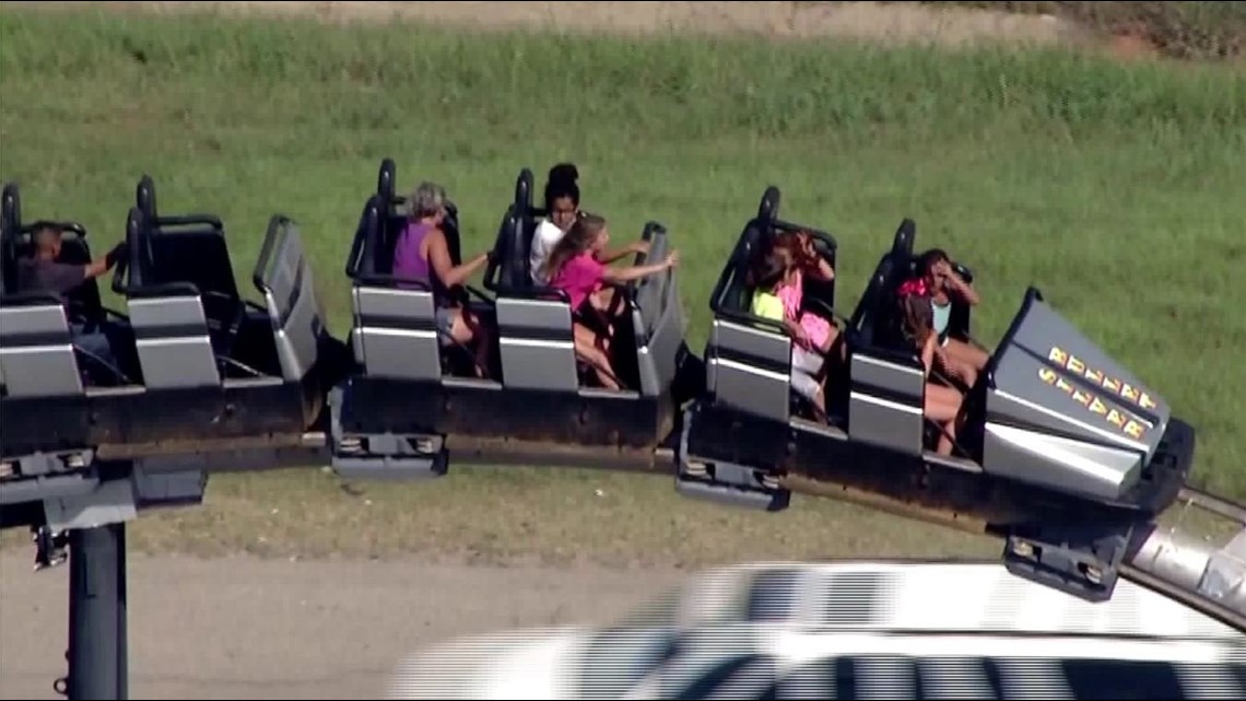 Emergency Crews Rescue Eight People Trapped On Oklahoma Roller Coaster ...