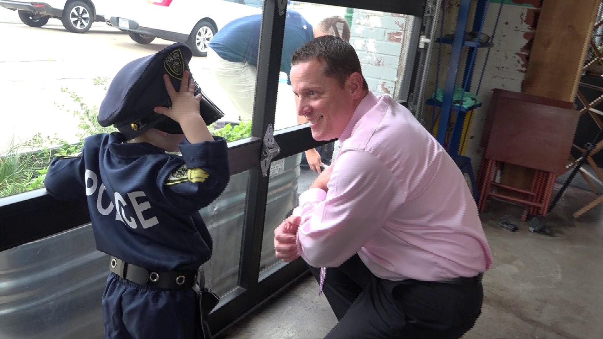 Residents Celebrate National Coffee With A Cop Day With Fort Smith ...