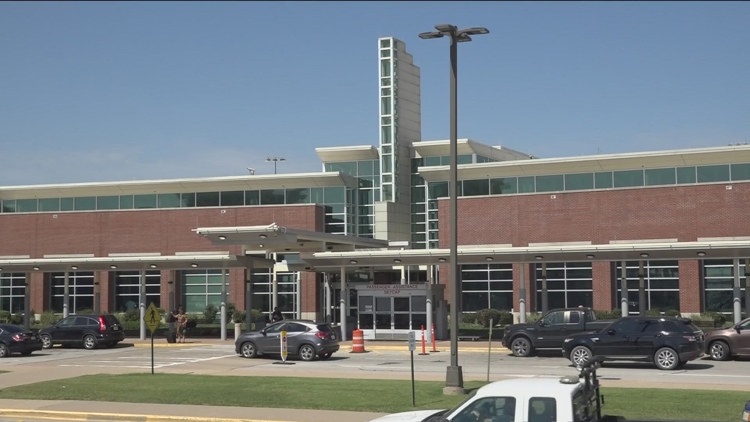 XNA partners with Metropolis for seamless parking | 5newsonline.com