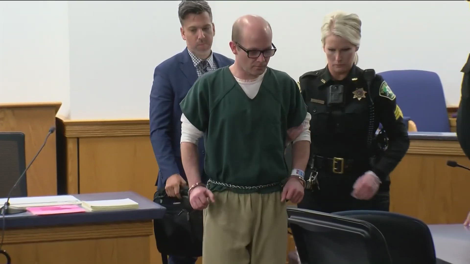 Arkansas man pleads not guilty in Wisconsin teen abduction case ...