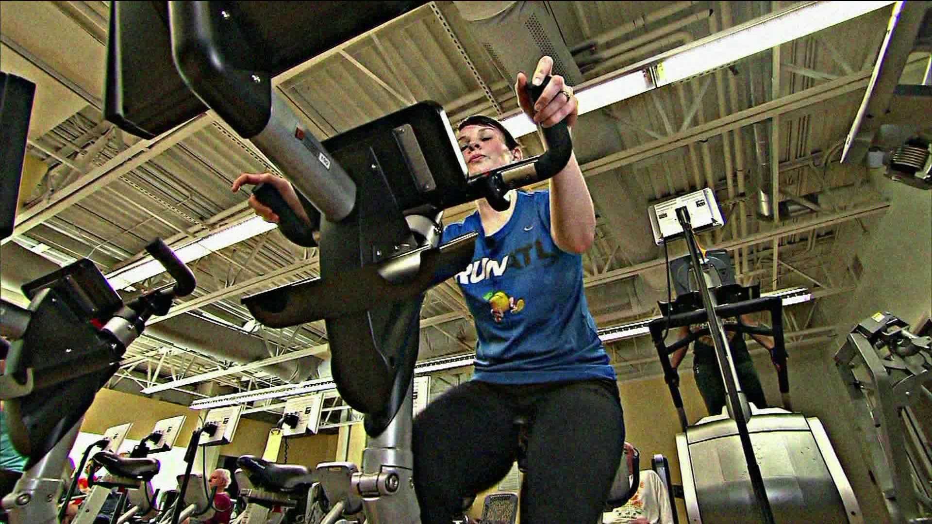 5NEWS Fit: Avoiding Gym Distractions | 5newsonline.com