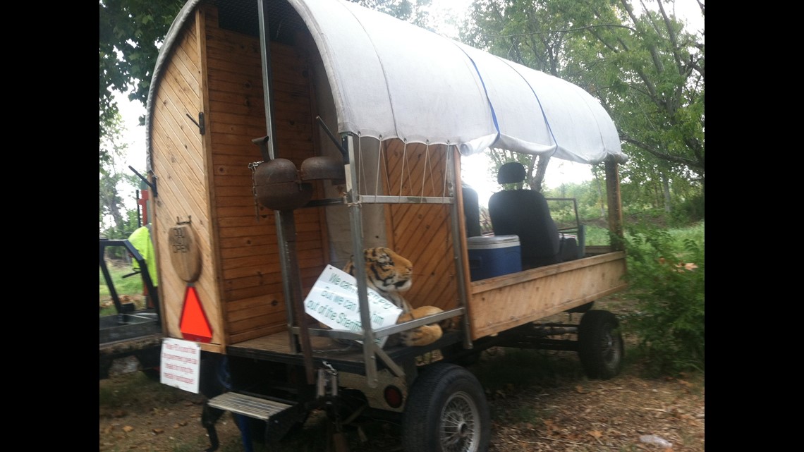 Wister Man Accused of Ramming Police Car in Covered Wagon | 5newsonline.com