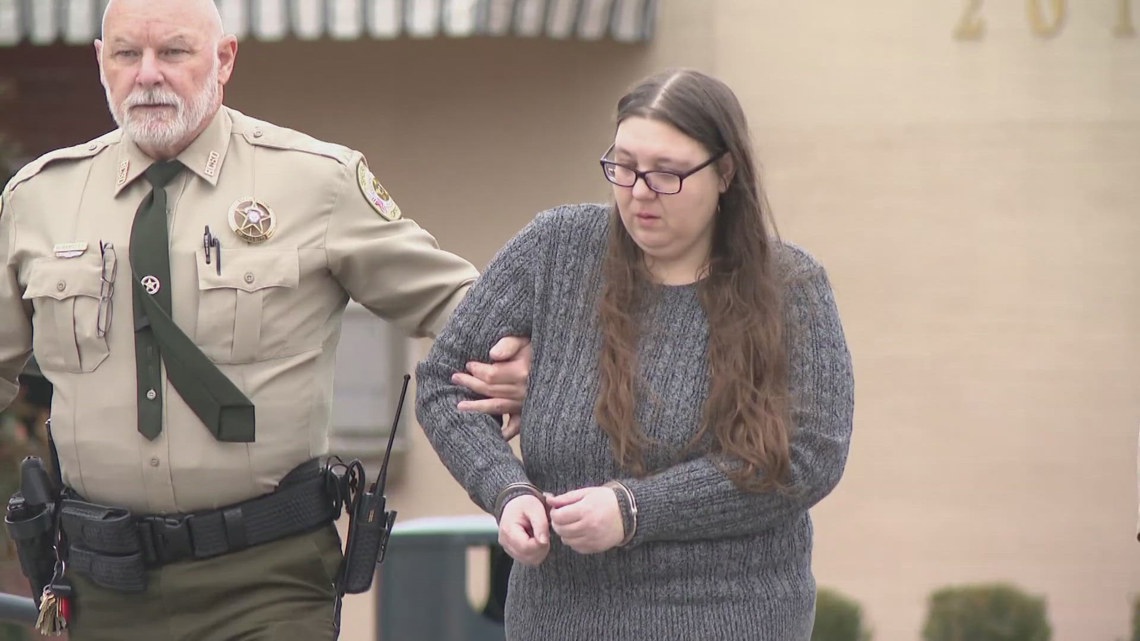 Amber Waterman pleads guilty to killing Arkansas woman and her unborn ...