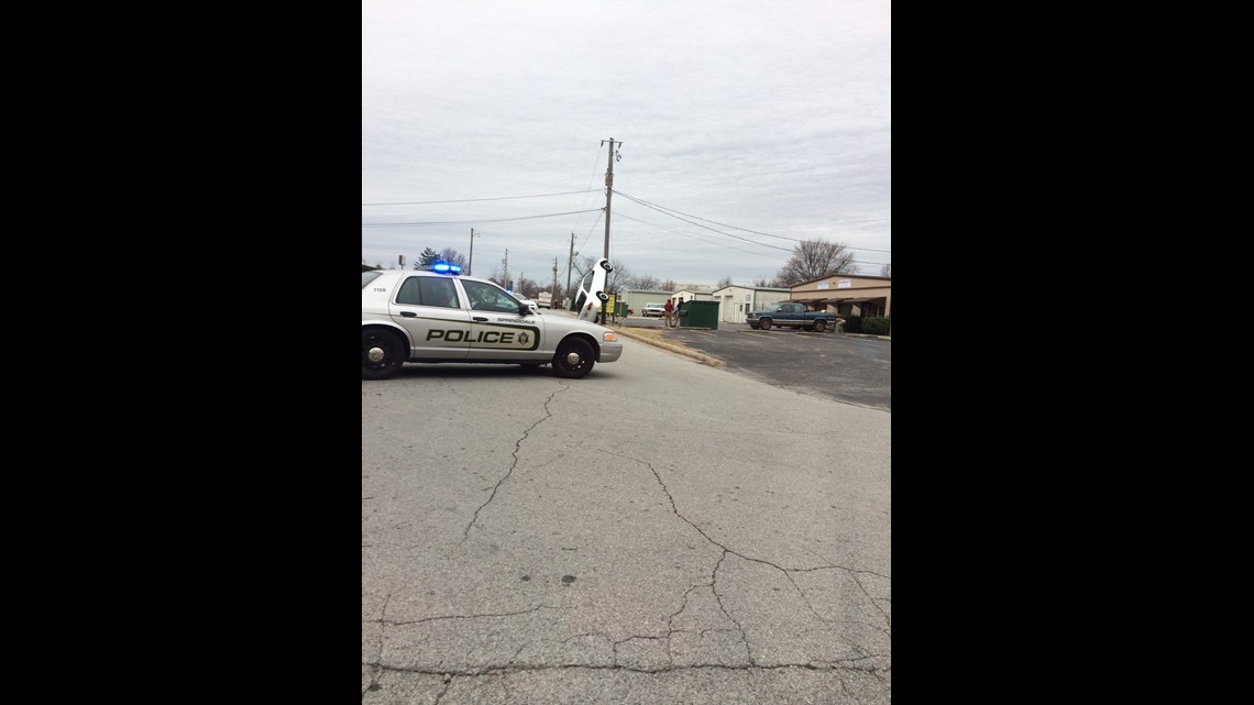 Driver Crashes Car Into Springdale Telephone Pole | 5newsonline.com