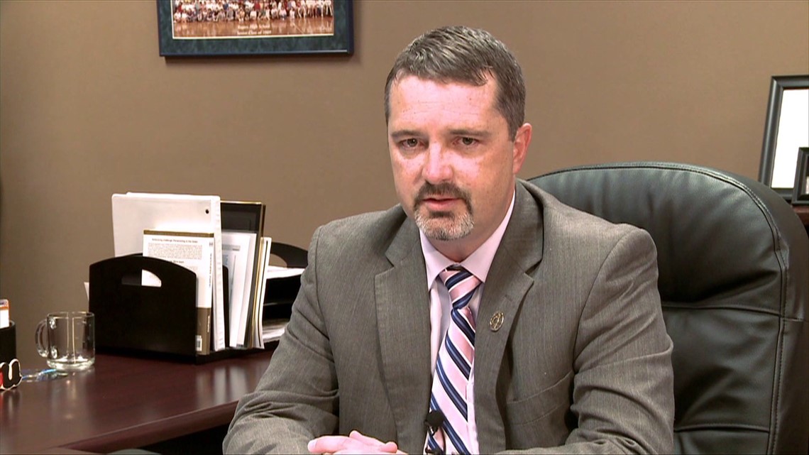 Former Benton County Sheriff Dead After Vehicle Accident | 5newsonline.com