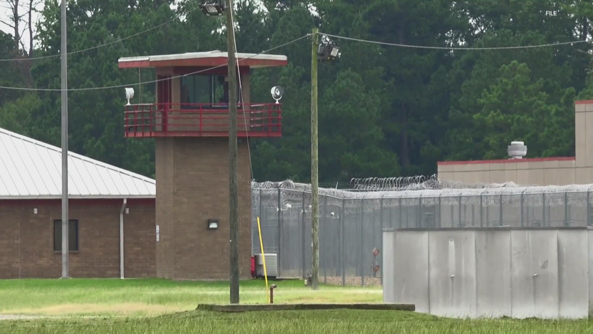 New Arkansas prison policy banning books mailed to inmates delayed; new ...