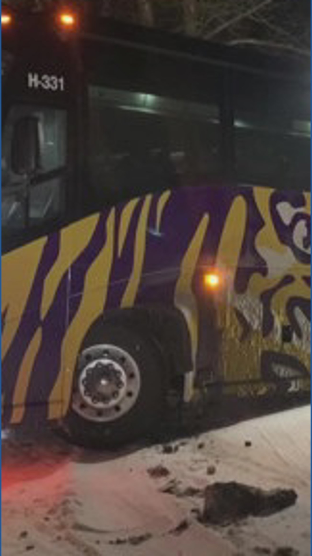 LSU Tigers bus slid off snowy Arkansas roads, sheriff says ...