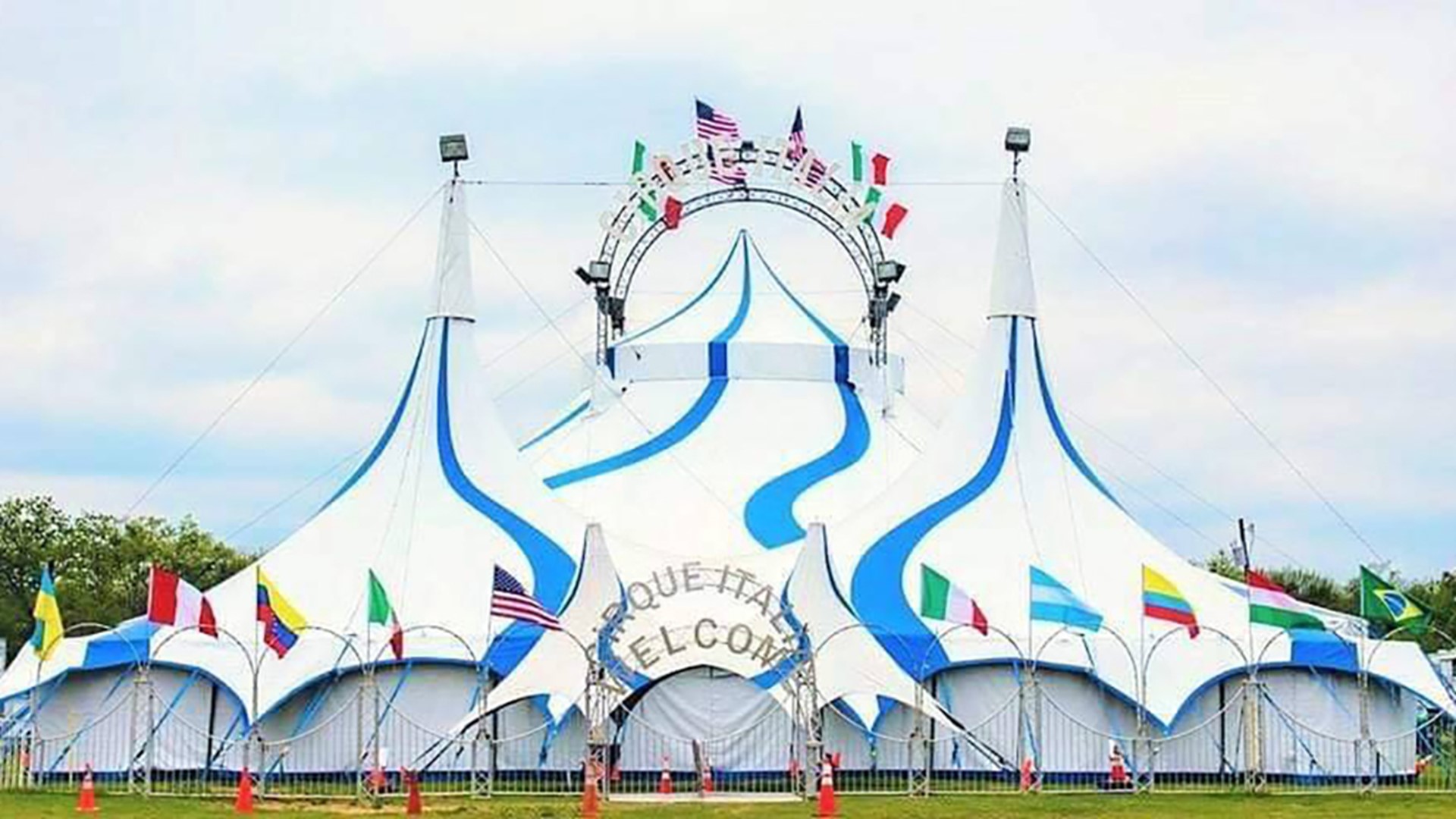 Cirque Italia brings 'Water Circus Silver' to Fort Smith | 5newsonline.com