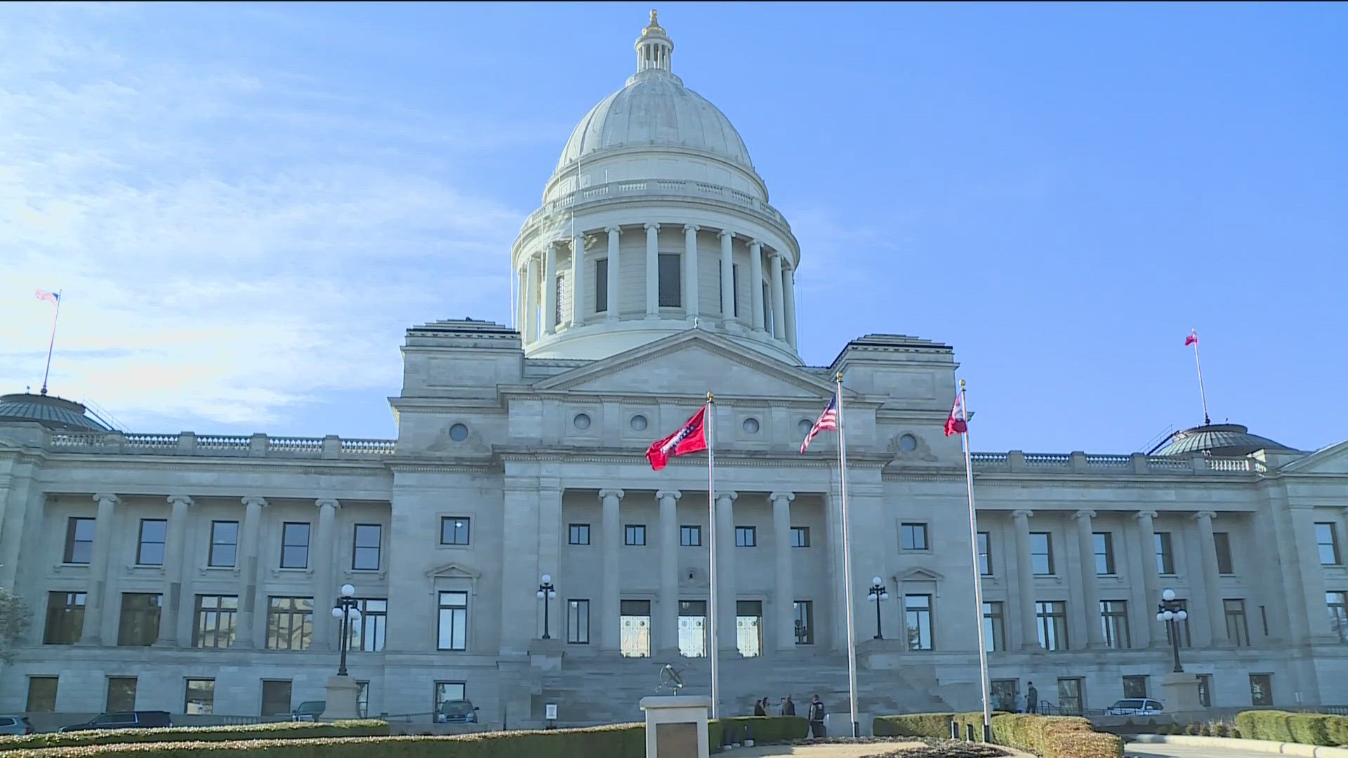 Lawmaker proposes bill to ban cities from capping "junk fees ...