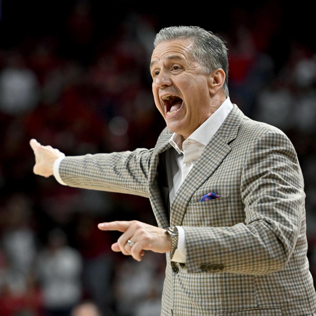Arkansas Razorbacks to host Cincinnati Bearcats in exhibition game ...