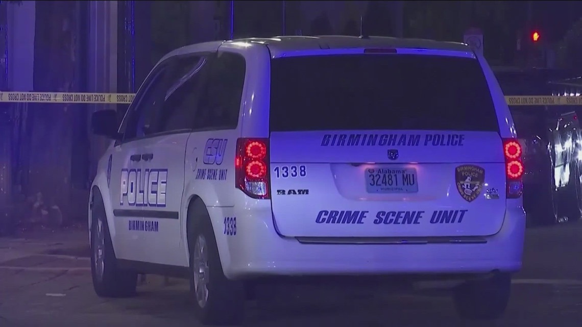 Authorities search for suspects behind Alabama mass shooting ...