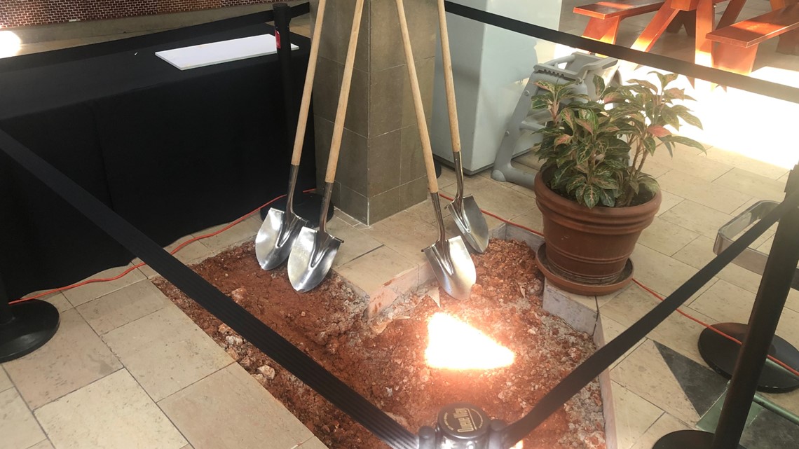 NWA Mall opens time capsule | wnep.com