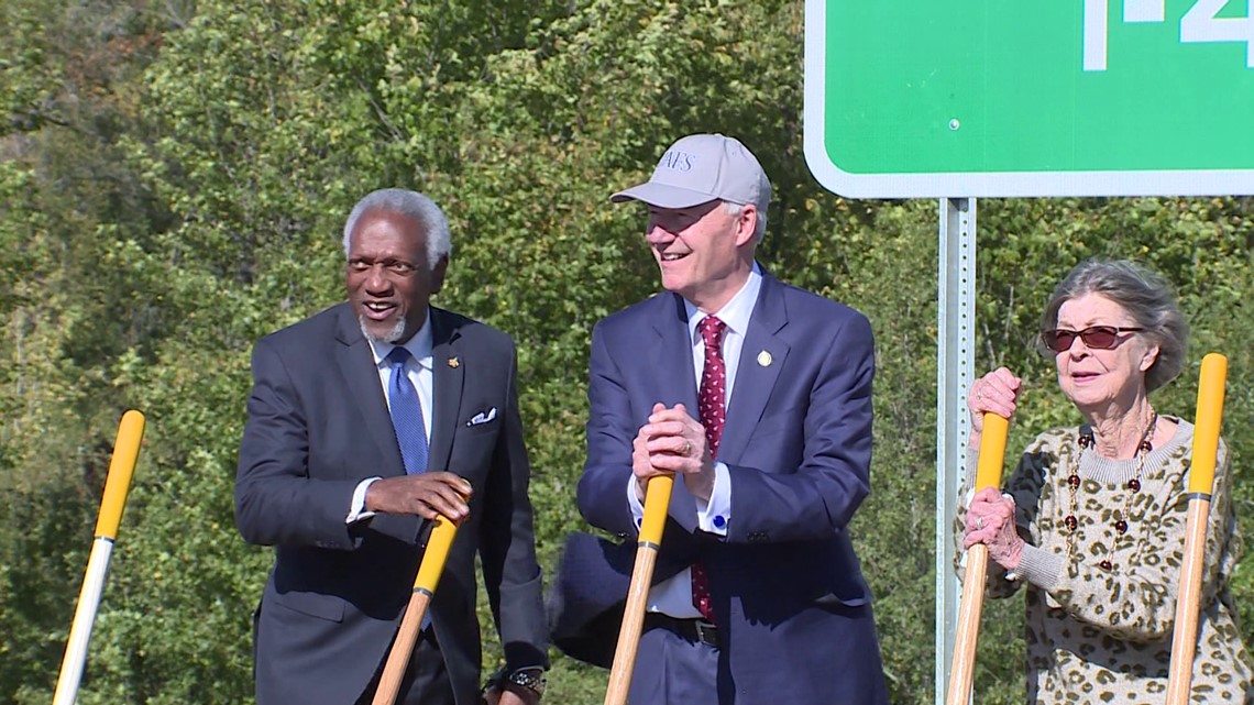 Officials break ground on I-49 expansion in Barling, Arkansas ...