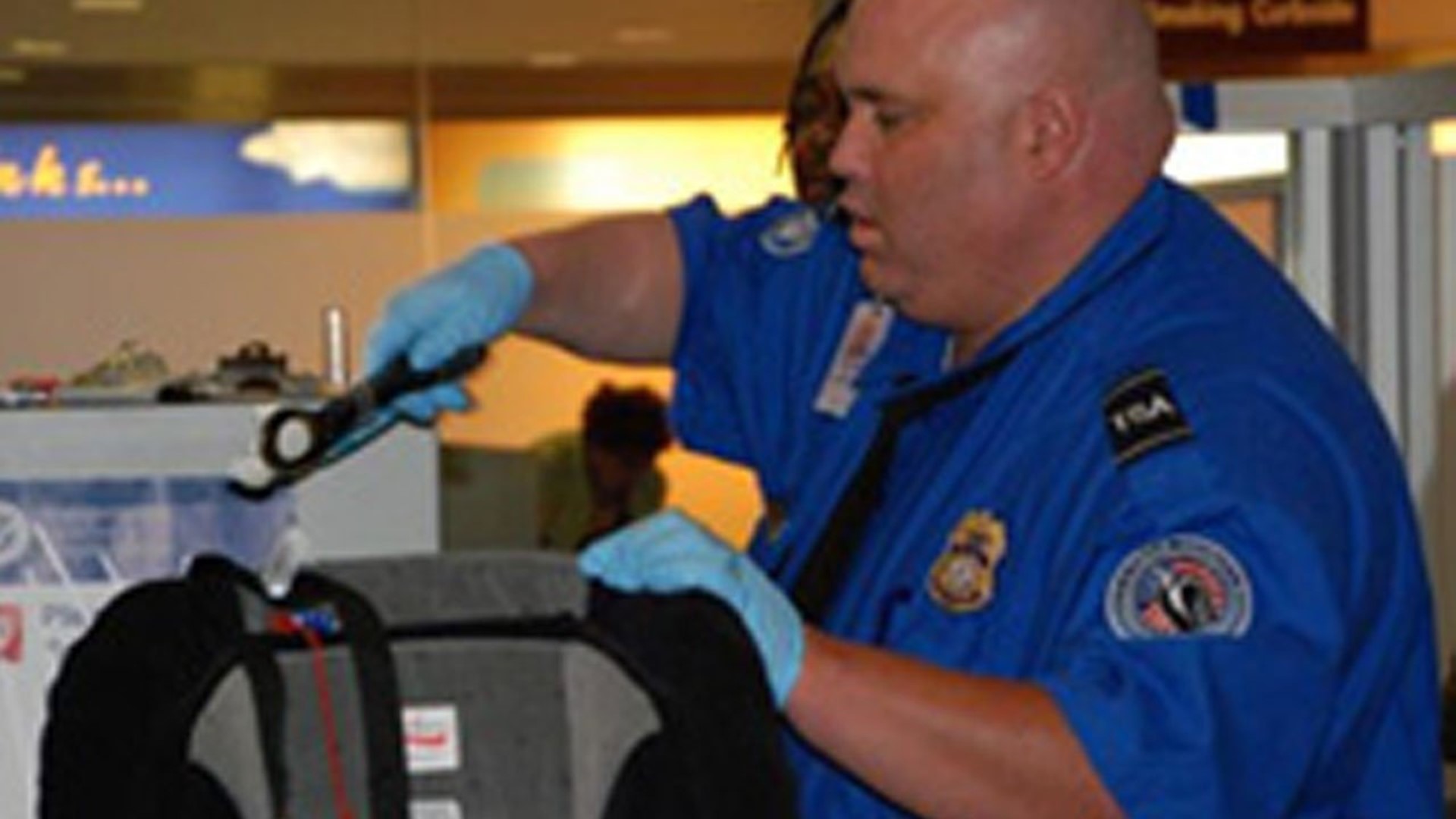 Report: Denver TSA Agent Scammed To Grope Men’s Genitals | 5newsonline.com
