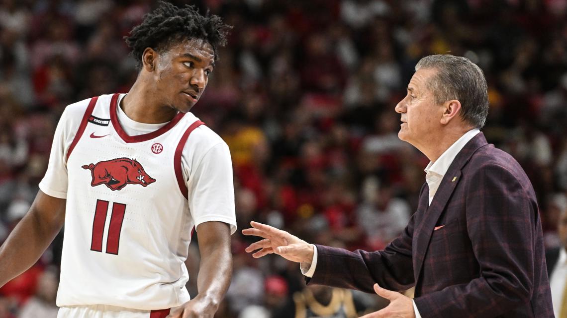 Arkansas and Duke Headline 2025 CBS Sports Thanksgiving Classic in Primetime | 5newsonline.com