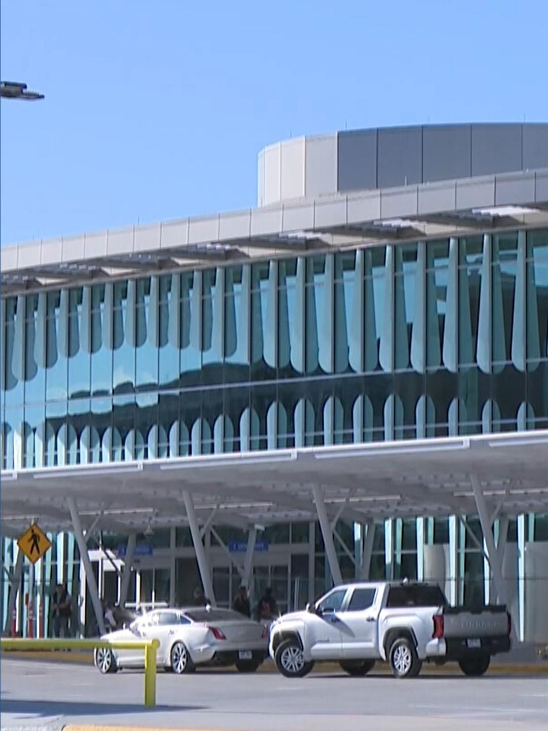 Plane lands safely at XNA after in-flight issue prompts emergency ...