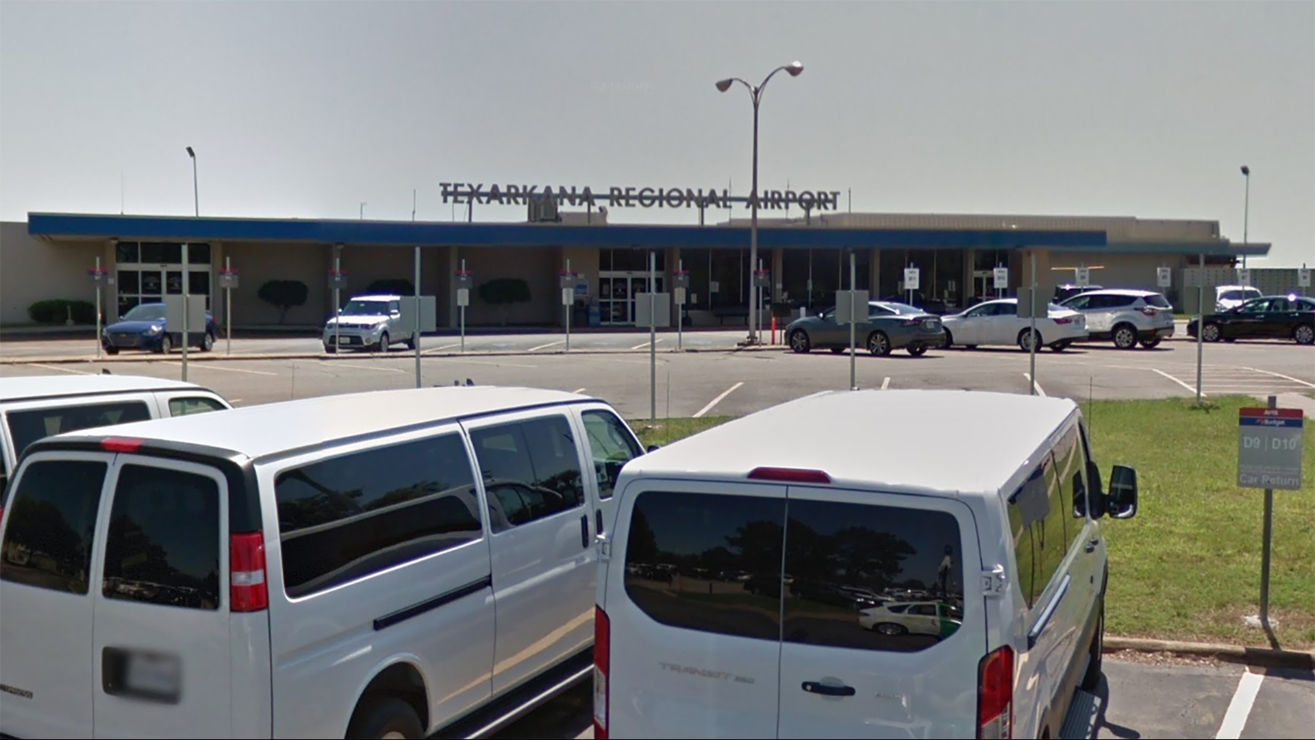 Minor arrested after demanding plane at Texarkana airport, police say ...