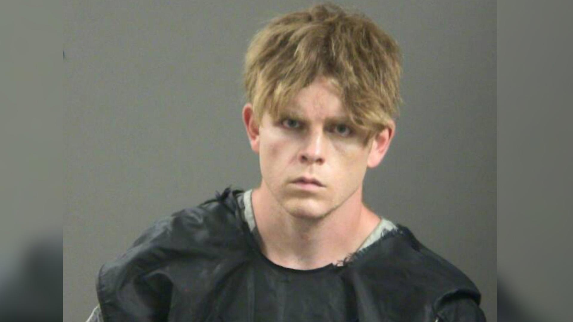 Police say two killed at Devil's Den; suspect on the run | 5newsonline.com