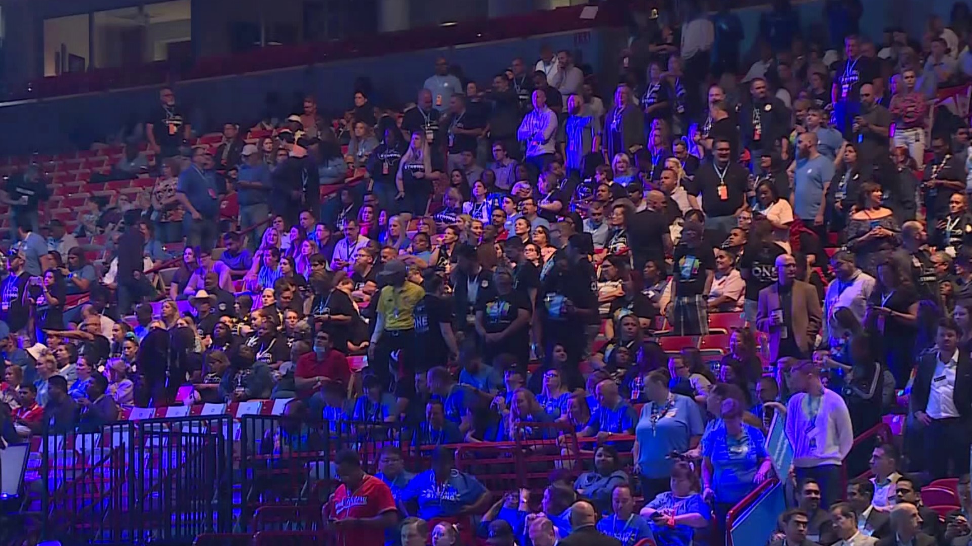 Kevin Hart hosts 2023 Walmart Associates Celebration | 5newsonline.com