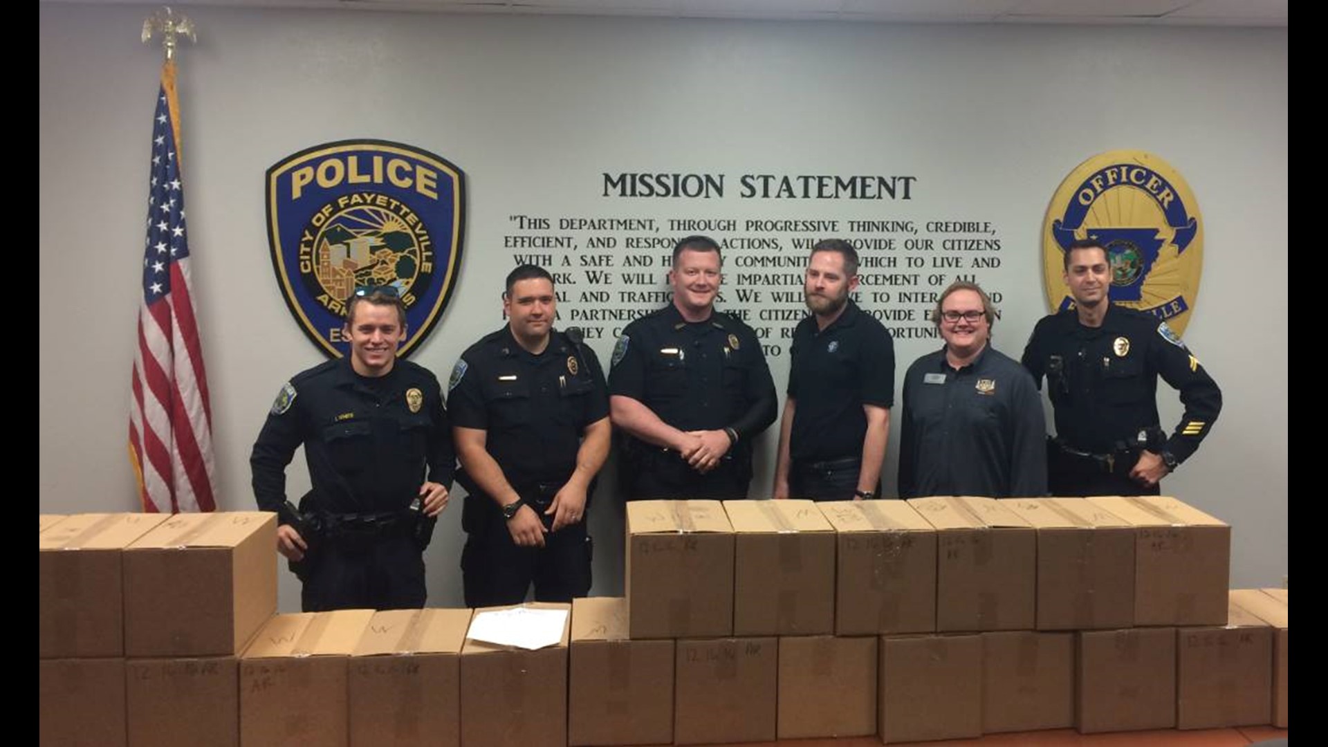 Fayetteville PD Partners With NWA Food Bank To Help Community ...