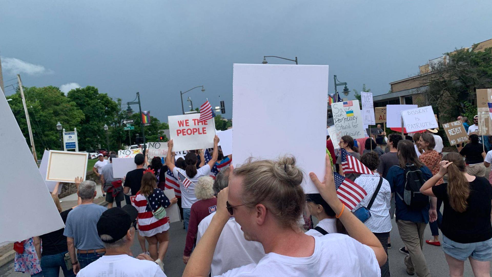 Photos: 'No Kings' protests in Northwest Arkansas | 5newsonline.com