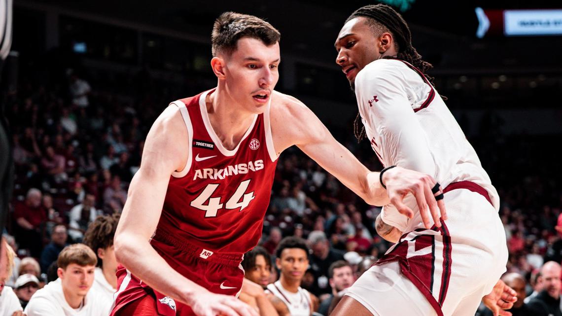 Arkansas Razorbacks hold on to beat South Carolina in SEC tournament ...