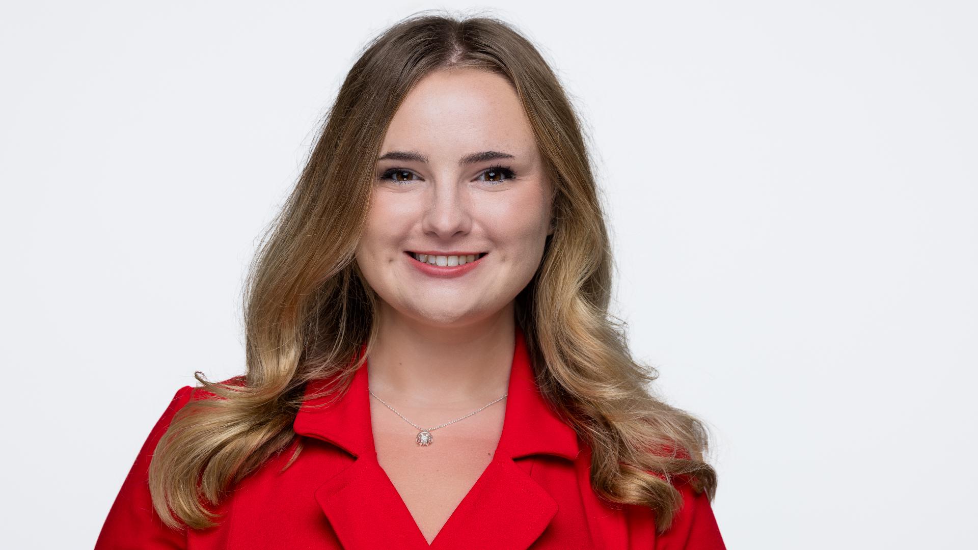 Emma'le Maas | 5NEWS Weekend Anchor/Reporter | 5newsonline.com