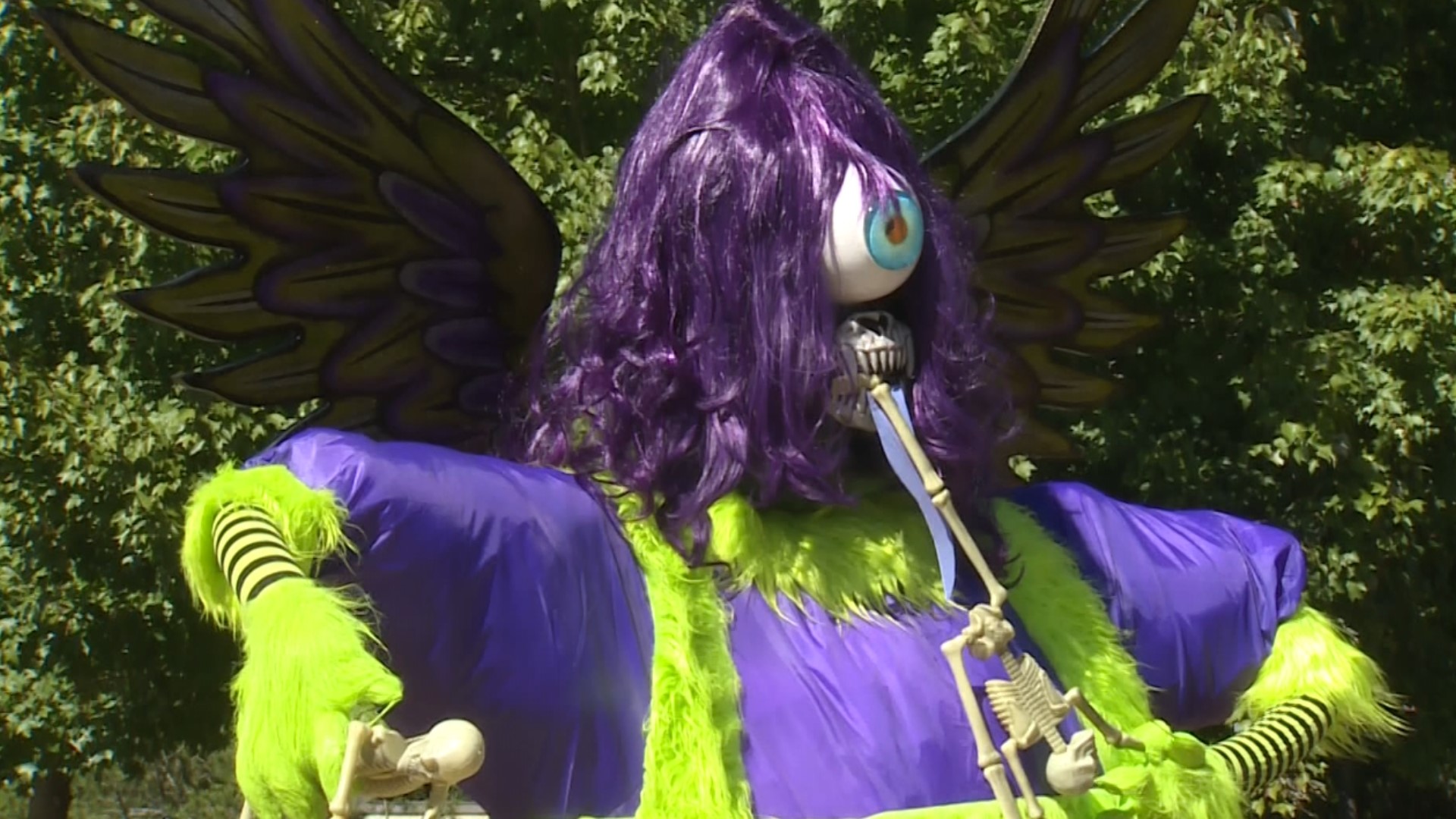 Scarecrow Showdown | 5newsonline.com