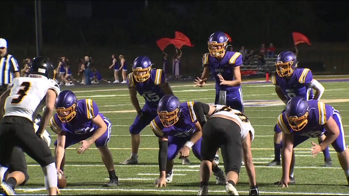 Lavaca QB Maddox Noel helping lead charge for 5-0 Golden Arrows ...