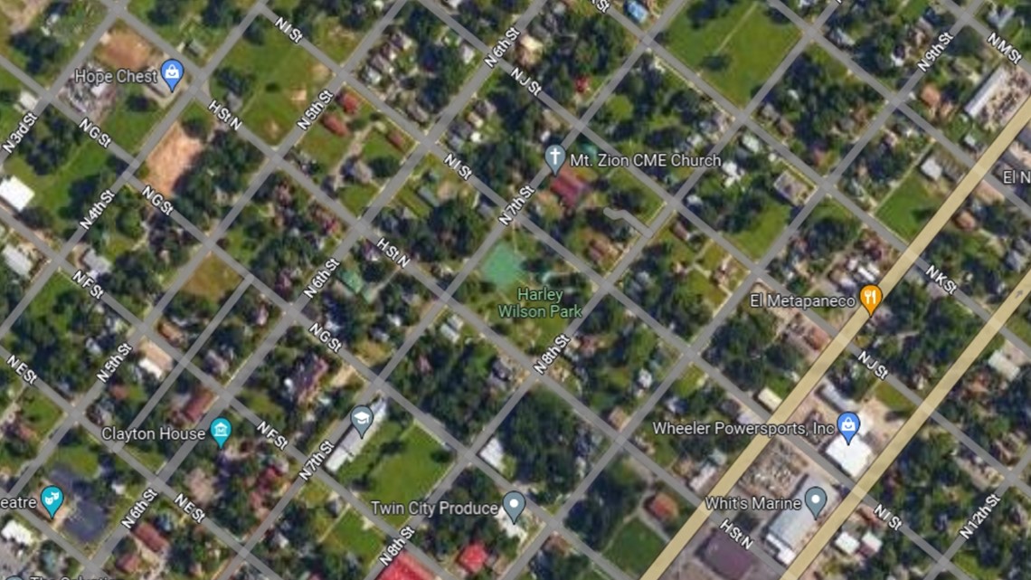 Fort Smith police searching for armed robbery and assault suspect ...